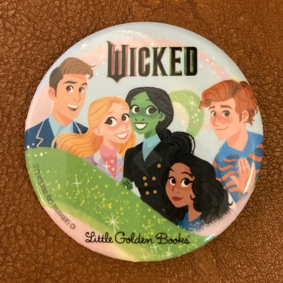 Wicked | Accessories | Wicked Little Golden Book Nycc Comic Con 225 ...